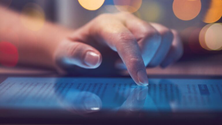 How To Read Journal Articles Effectively (Read FASTER + Comprehend ...