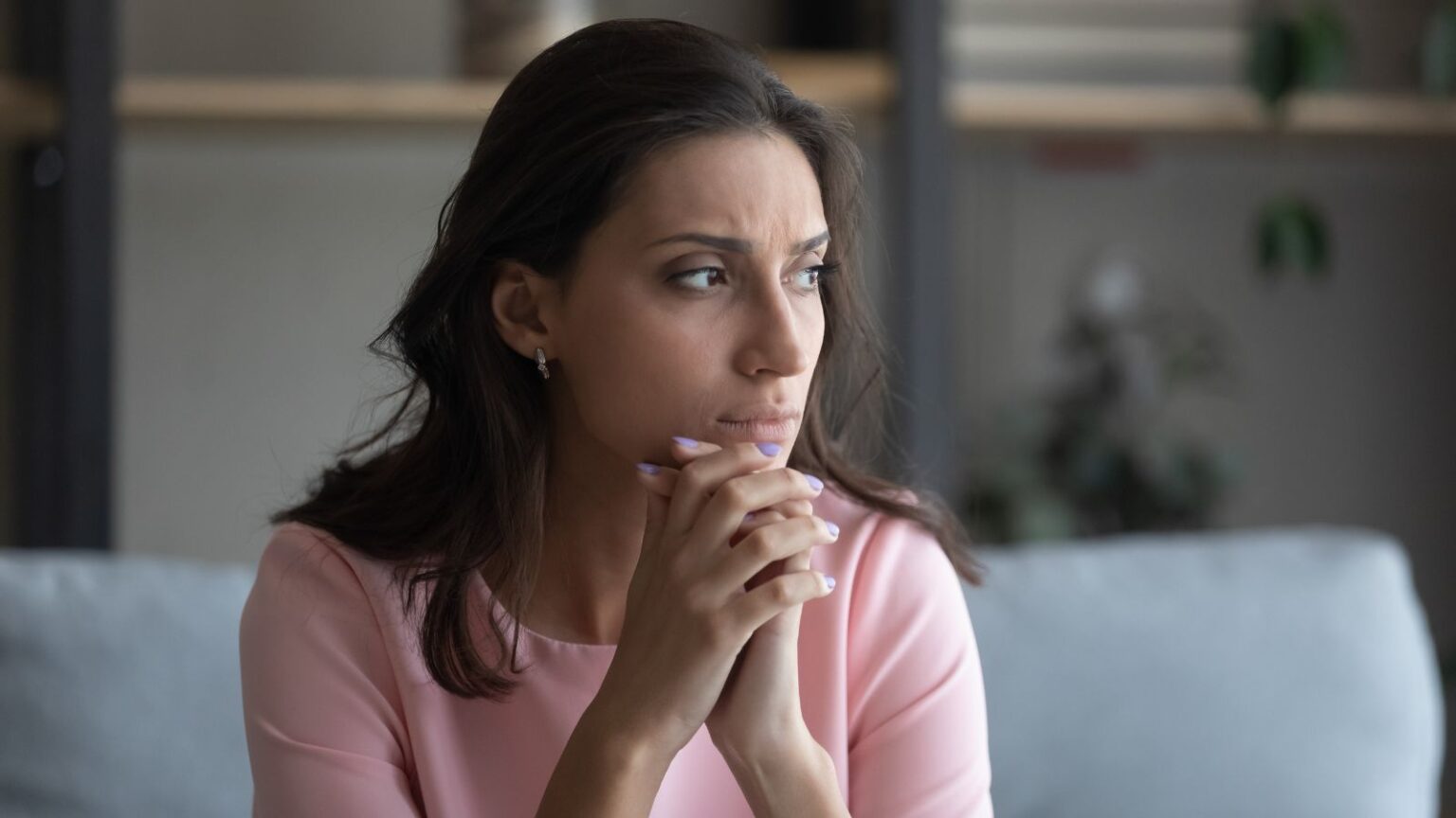 19 Ways to Tell You’re Being Overly Clingy in Your Relationship ...