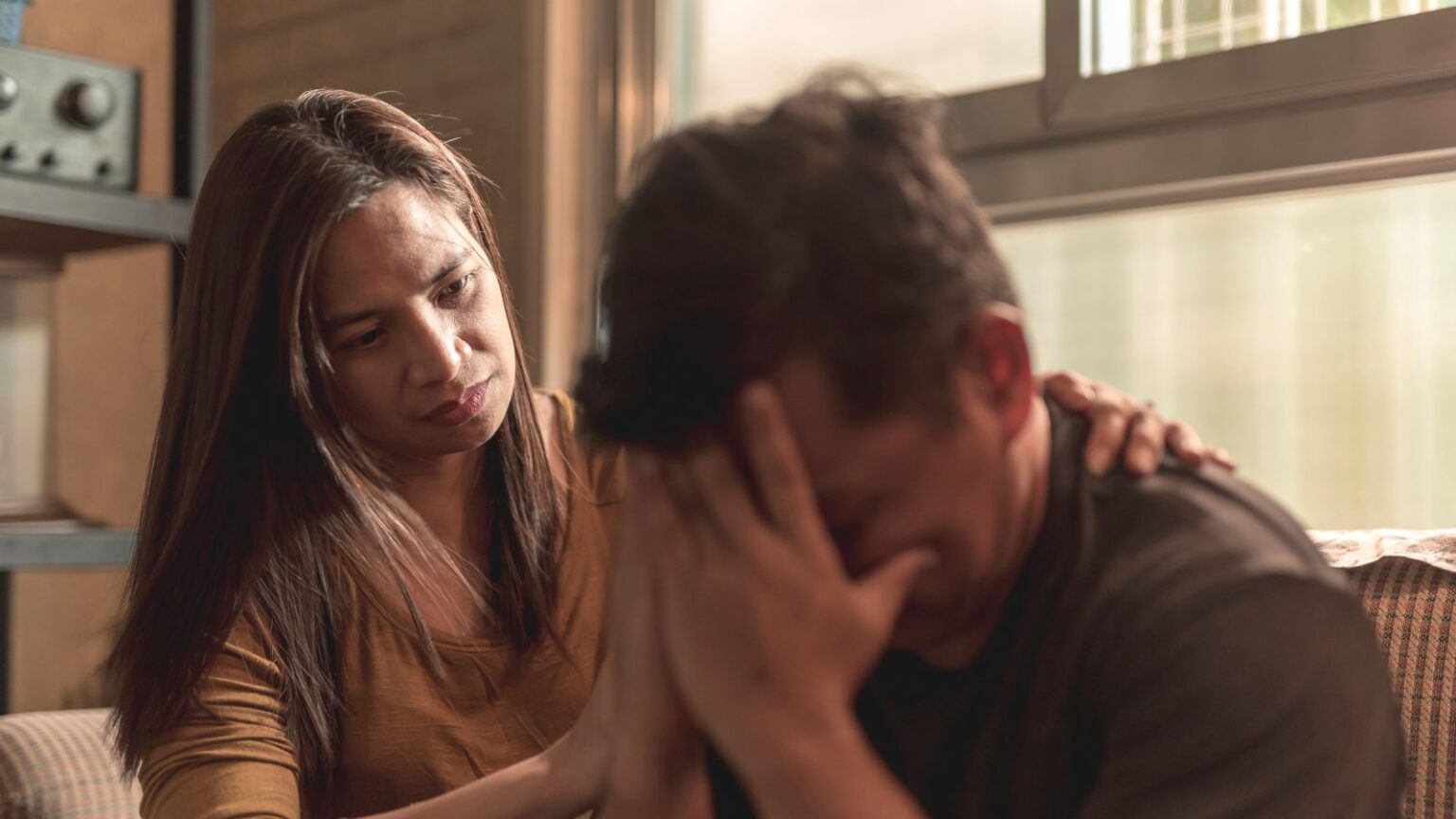 19 Ways to Tell You’re Being Overly Clingy in Your Relationship ...