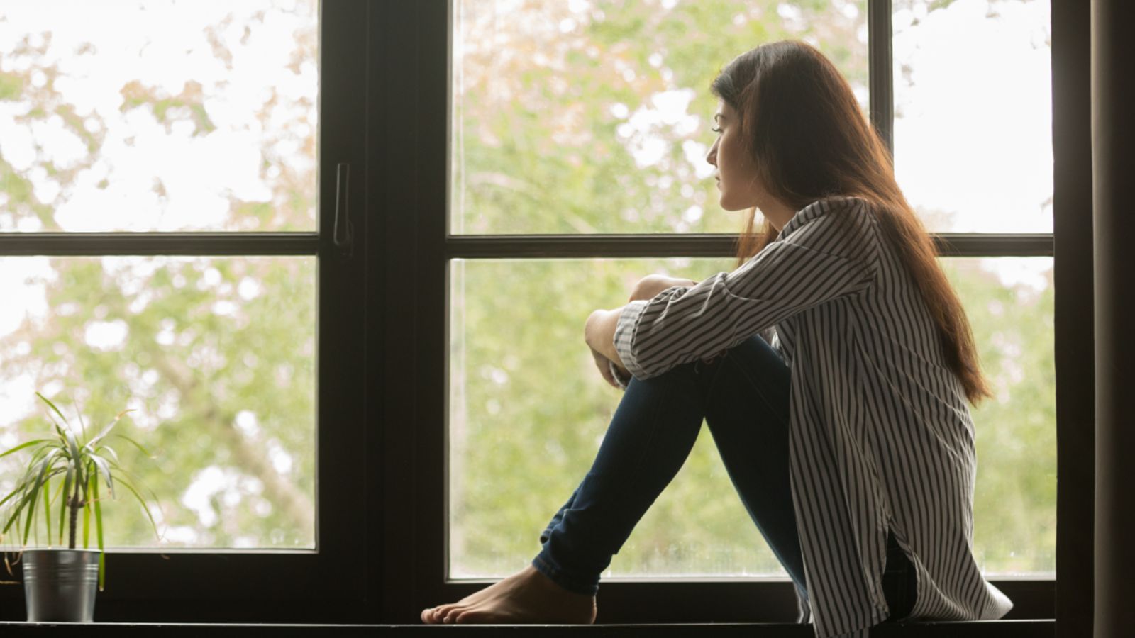 19 Ways to Tell You’re Being Overly Clingy in Your Relationship ...