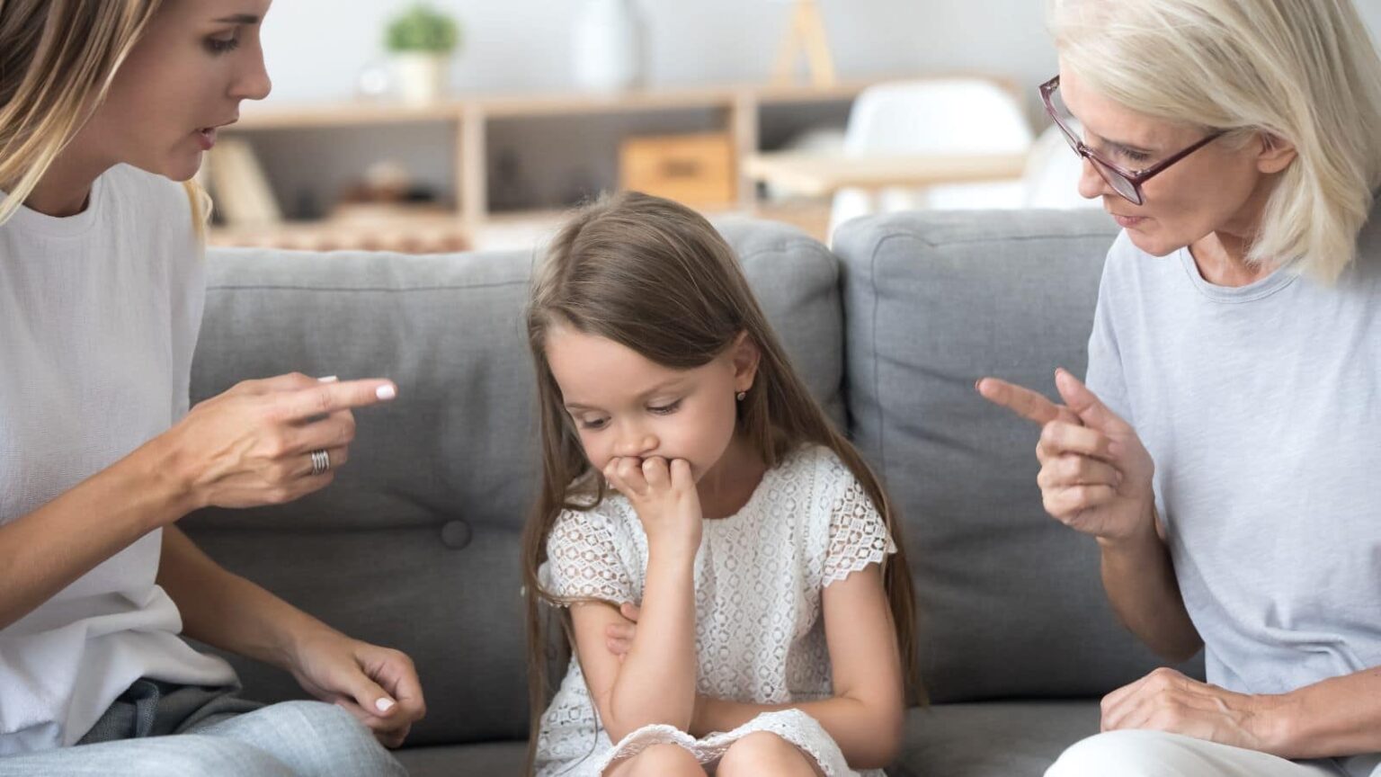 18 Early Warning Signs Your Child Might Pose a Danger - SOCIETEMAG.com