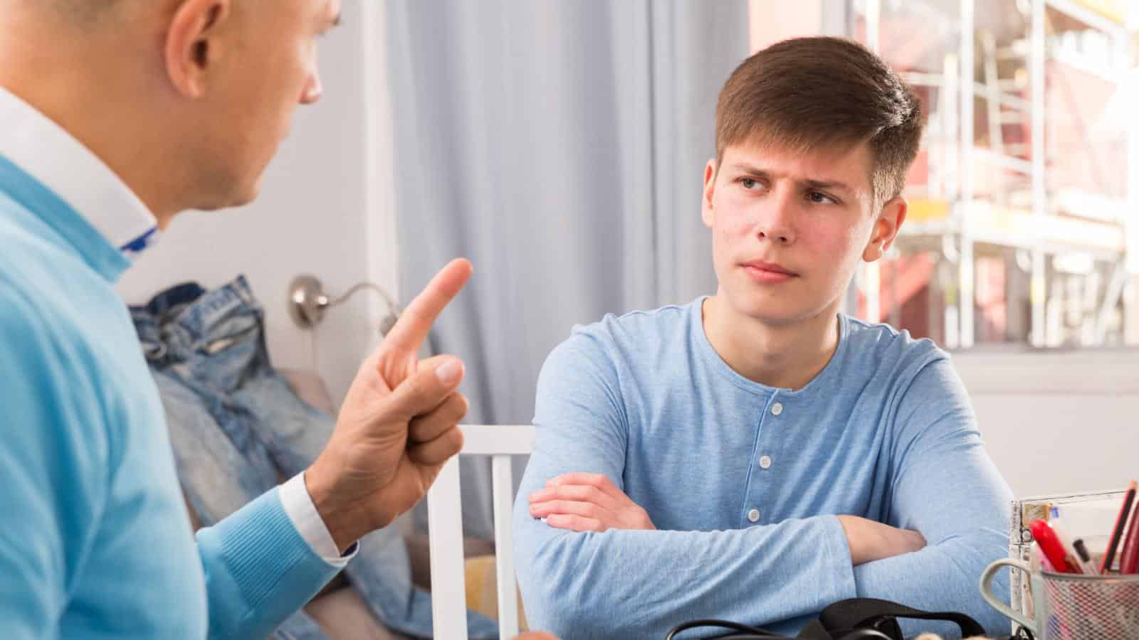 18 Early Warning Signs Your Child Might Pose a Danger - SOCIETEMAG.com