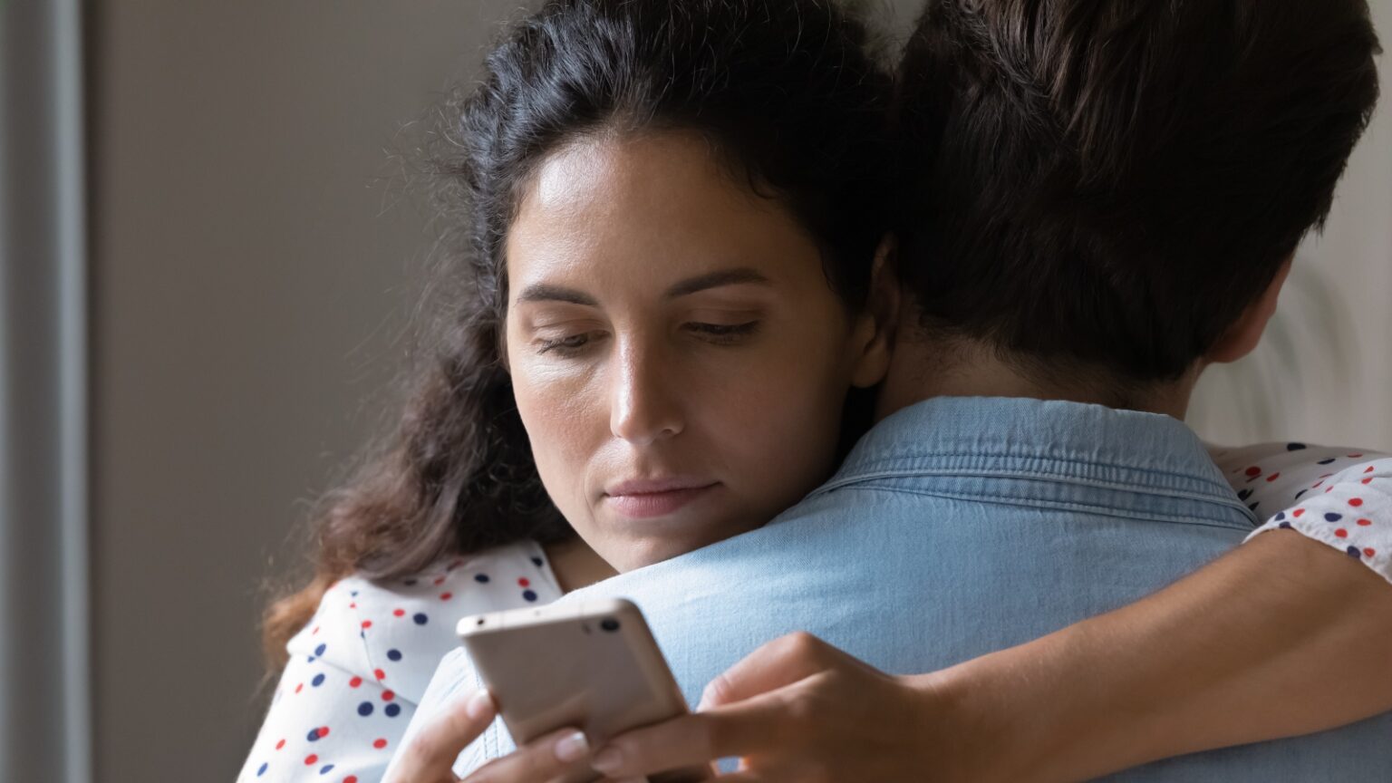 18 Behaviors That Show an Adult Lacks Class - SOCIETEMAG.com