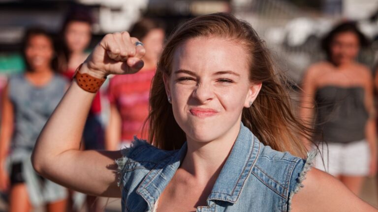 20 1960s Slang Expressions That Gen Z Has Abandoned - SOCIETEMAG.com