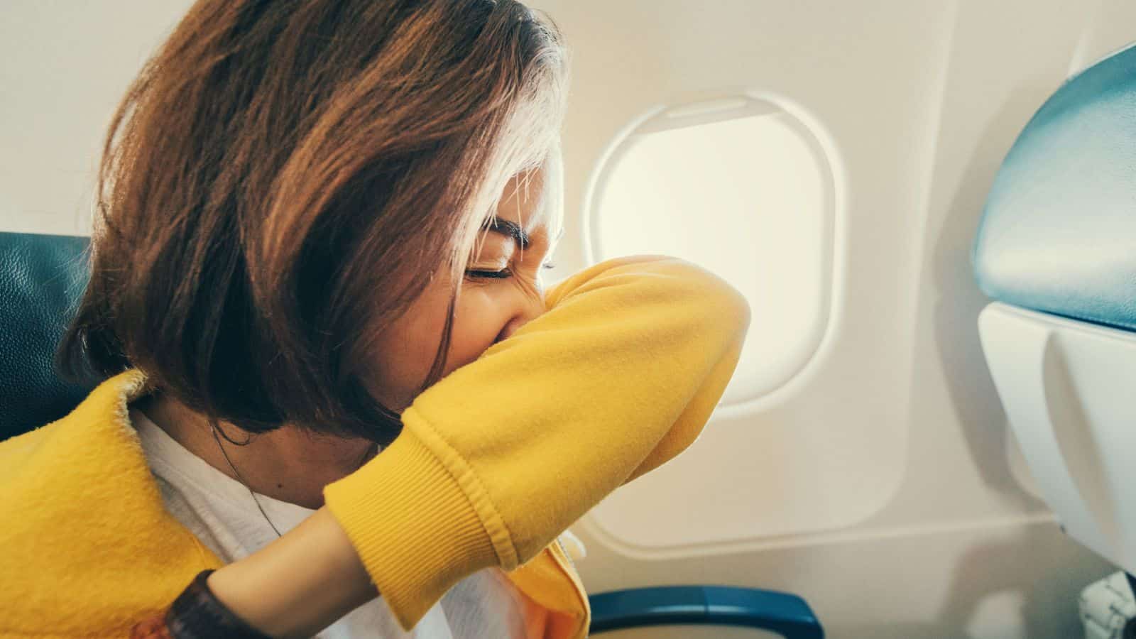 18 Signs Your Etiquette and Manners Need Improvement - SOCIETEMAG.com