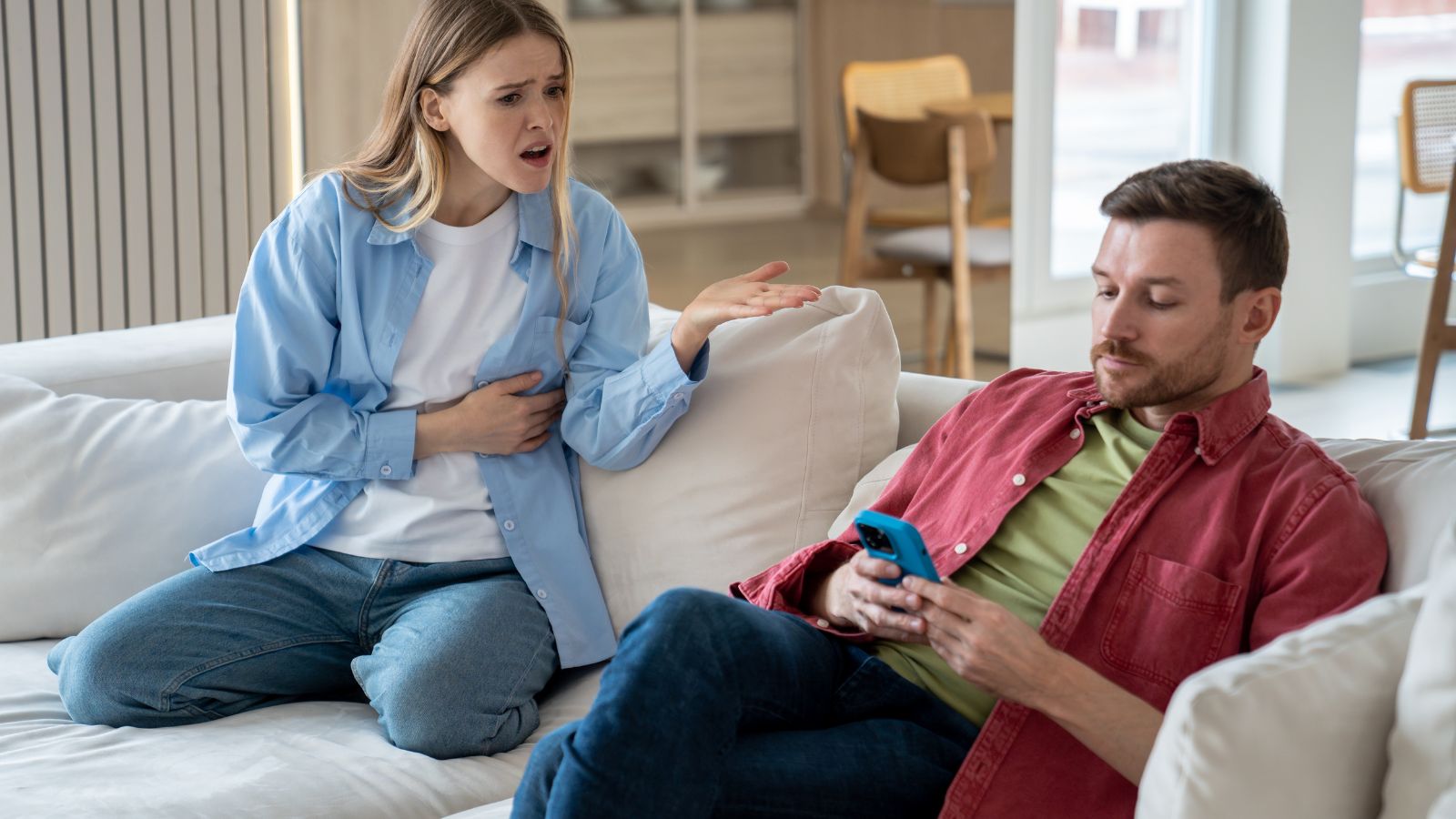 19 Ways You Might Be Disrespectful Without Realizing It - SOCIETEMAG.com