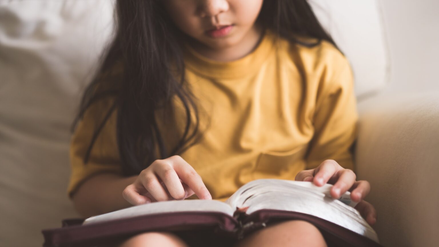 19 Signs Your Upbringing Was Full of Love and Support - SOCIETEMAG.com