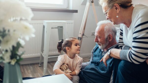 18 Old-Fashioned Phrases That Instantly Age You - SOCIETEMAG.com