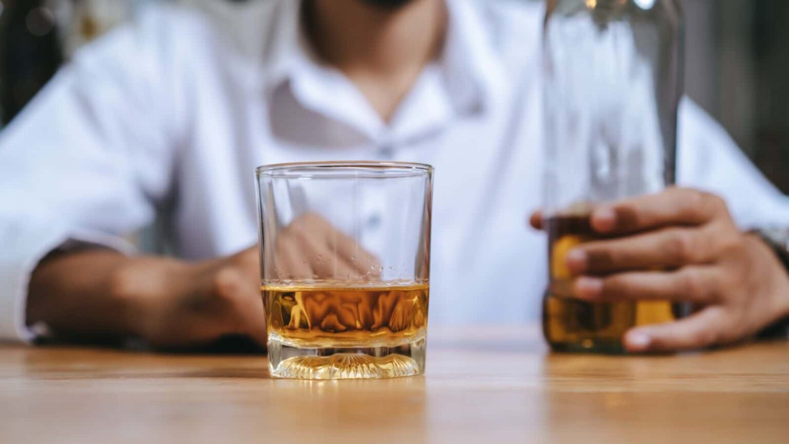 18 American Behaviors That Are Considered Offensive Overseas ...