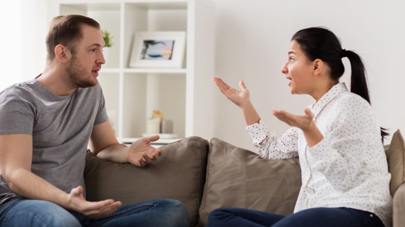 19 Ways to Tell You’re Being Overly Clingy in Your Relationship ...