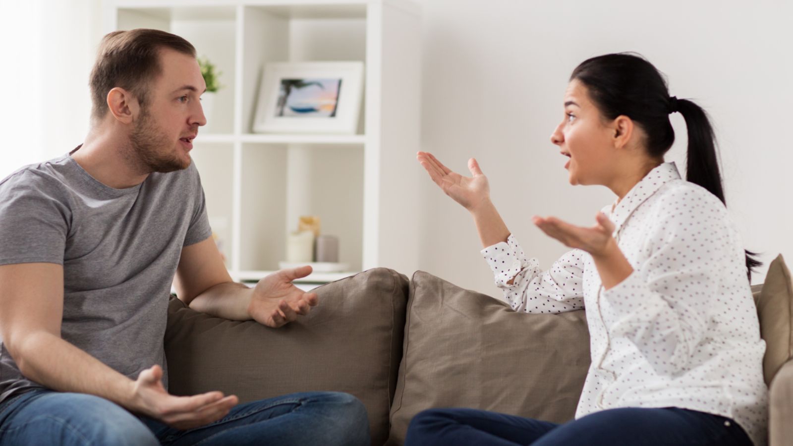 19 Ways to Tell You’re Being Overly Clingy in Your Relationship ...
