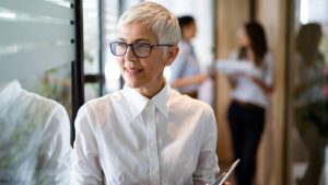 21 Characteristics That Define an Alpha Female - SOCIETEMAG.com