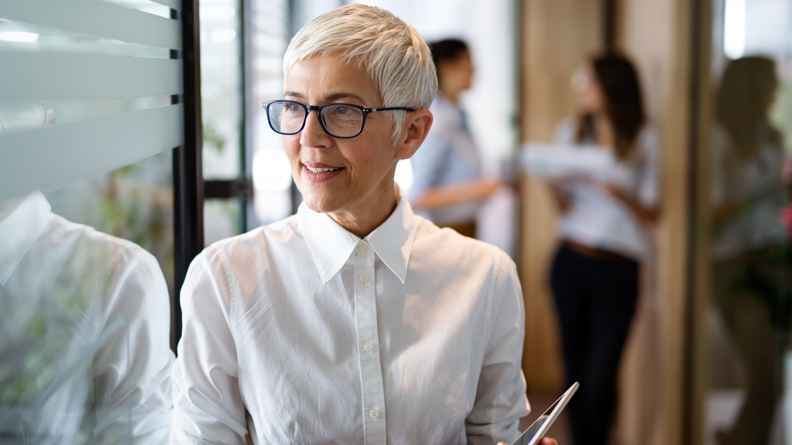 21 Characteristics That Define an Alpha Female - SOCIETEMAG.com