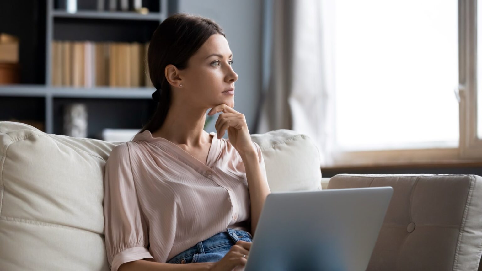 21 Characteristics That Define an Alpha Female - SOCIETEMAG.com