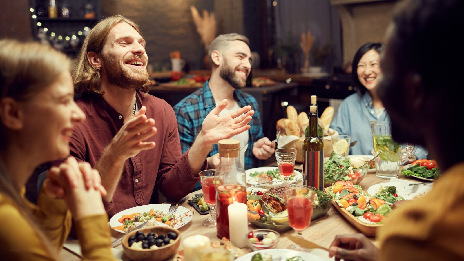 18 Behaviors That Show an Adult Lacks Class - SOCIETEMAG.com