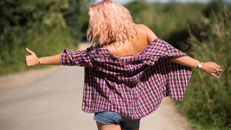 19 Ways to Recognize Low Intelligence in People - SOCIETEMAG.com