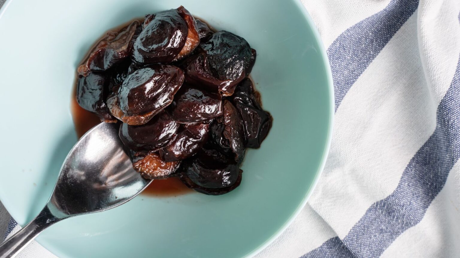 18 Classic Foods Only Older Generations Truly Appreciate - SOCIETEMAG.com