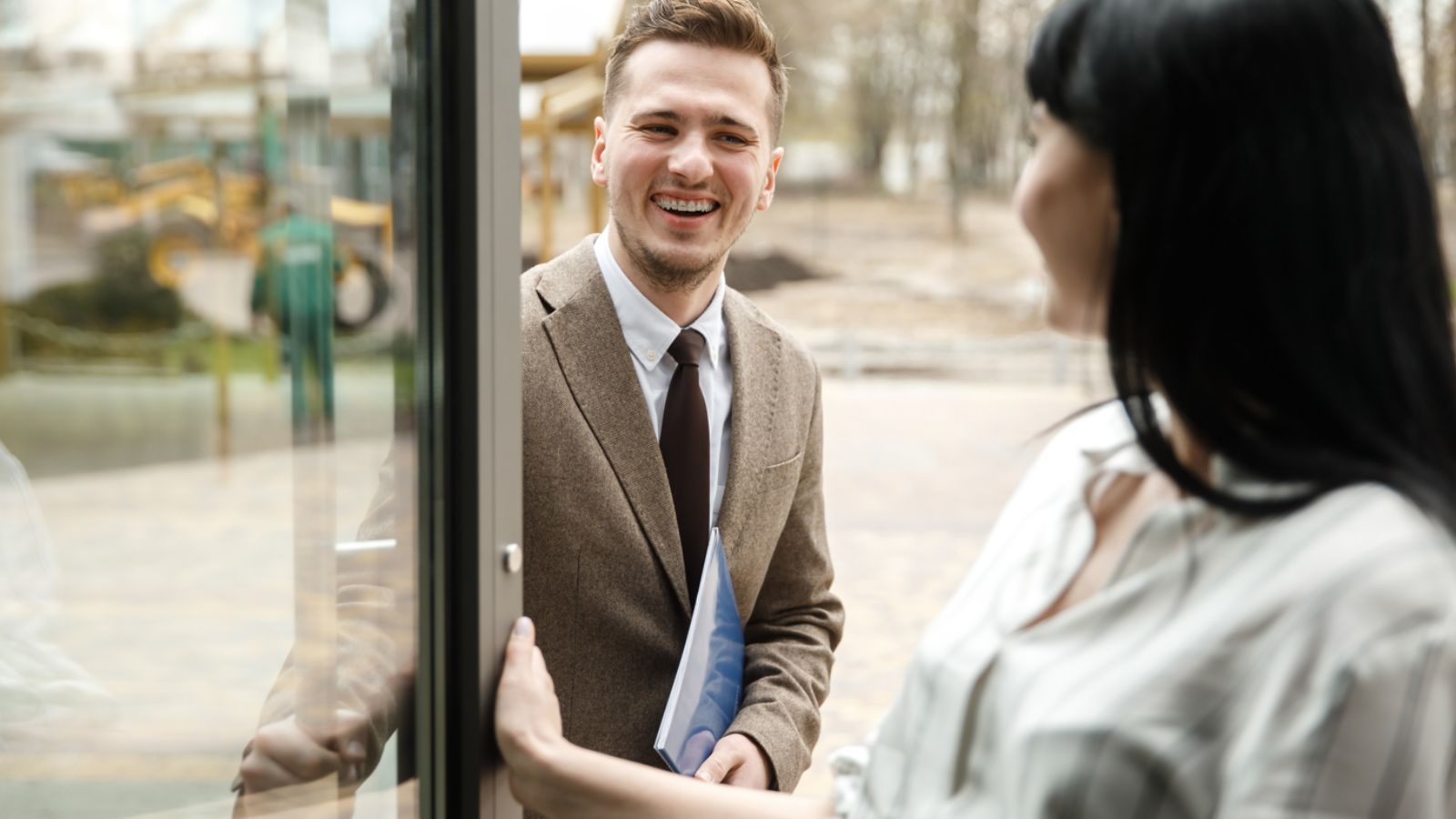 17 Manners That Are Fading Fast, Putting the Blame Squarely on Parents ...