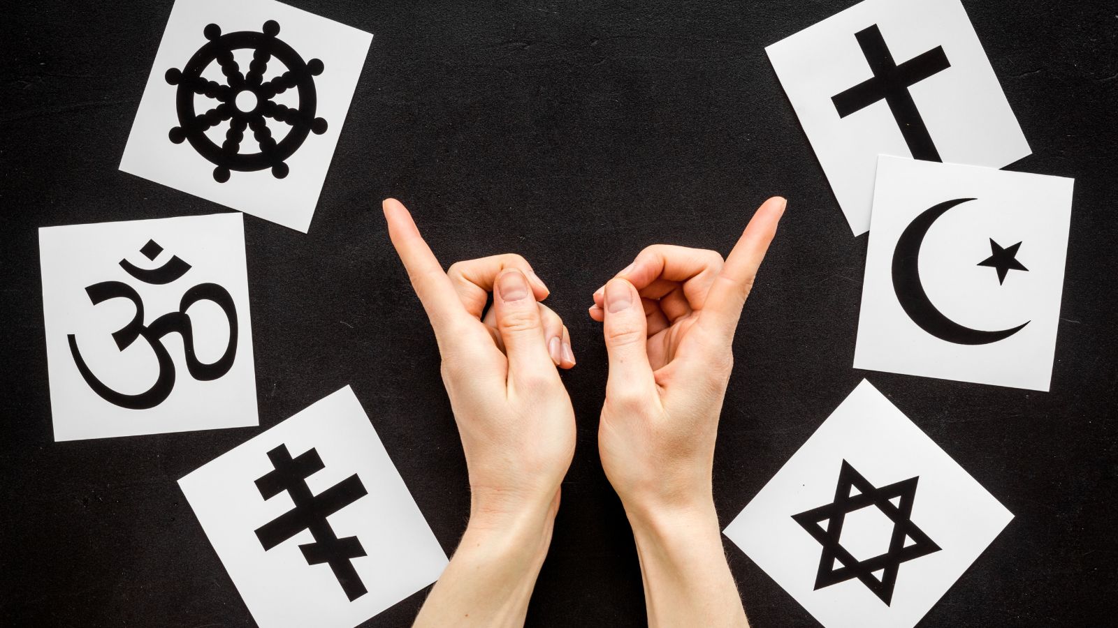 18 Deep Questions That Challenge Atheist Beliefs - SOCIETEMAG.com