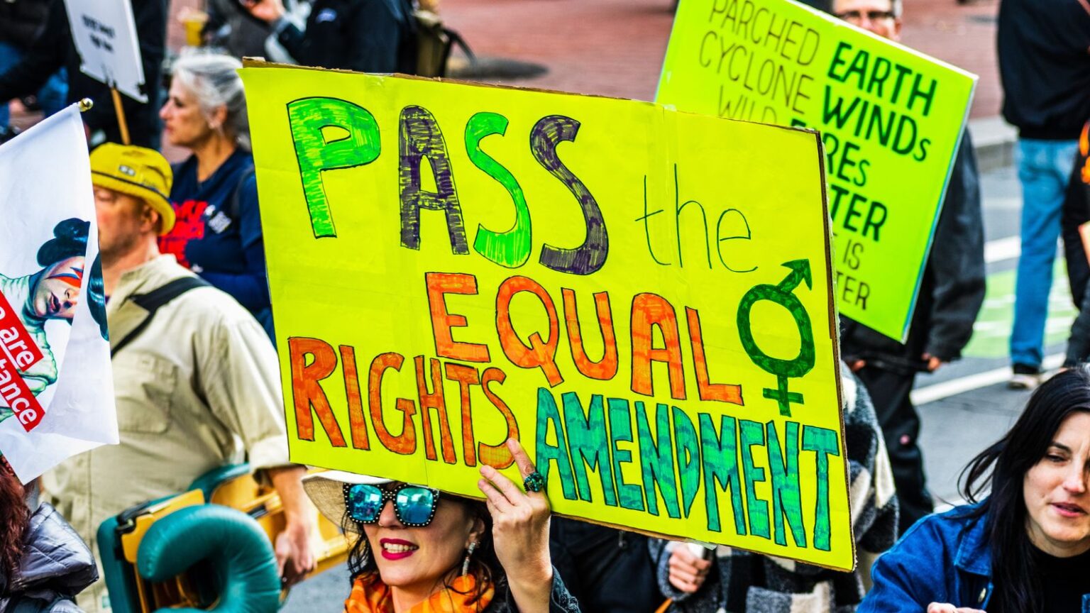 19 Constitutional Amendments America Needs to Update Outdated Laws - SOCIETEMAG.com